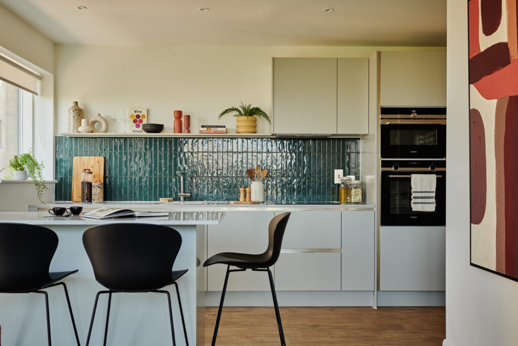 3 Bedroom Flats to Rent in Colindale, North London | UNCLE